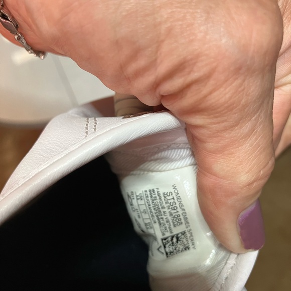 Sperry | Shoes | Sperry White Top Sider Leather 95 Slipon Sneaker ...